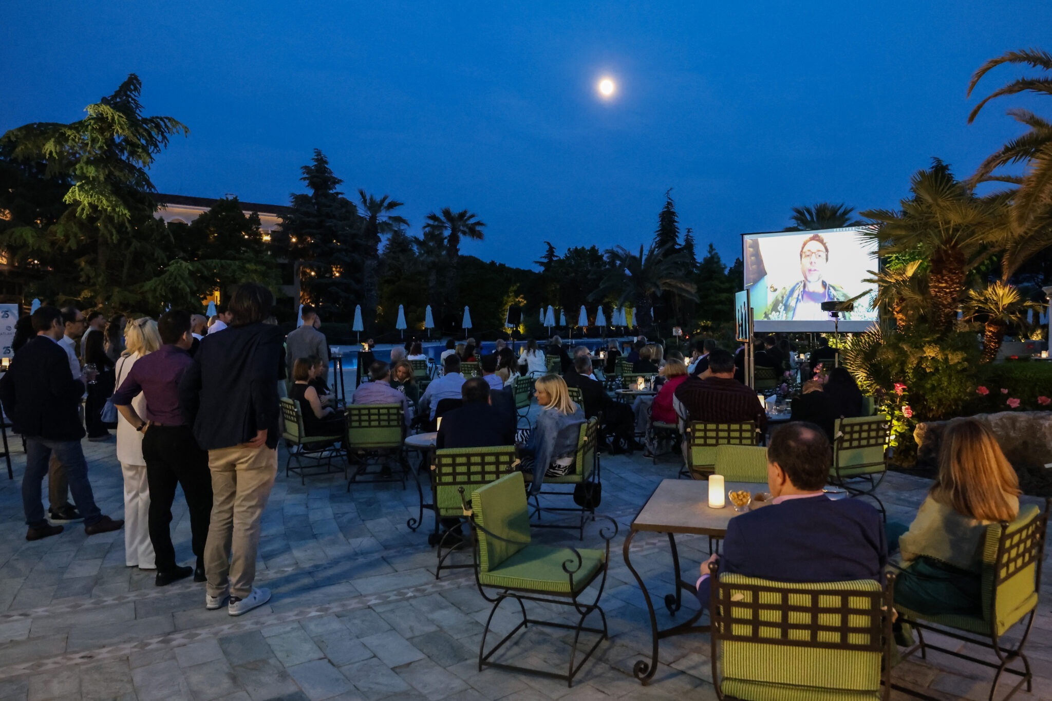 Atlantis turned 25 and celebrated it with a legendary birthday party ...